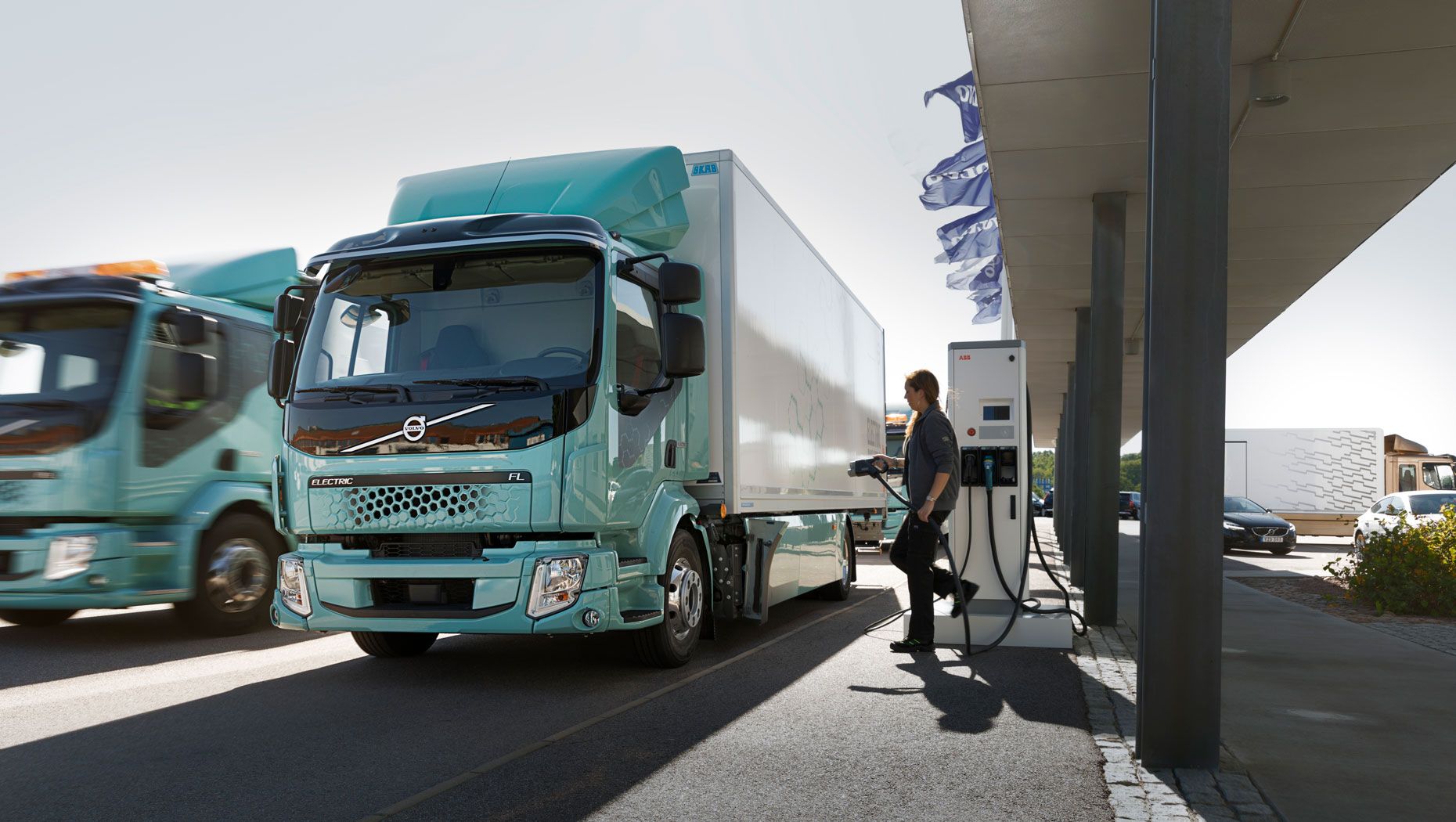 First electric Volvo trucks delivered - Electric & Hybrid Vehicle ...