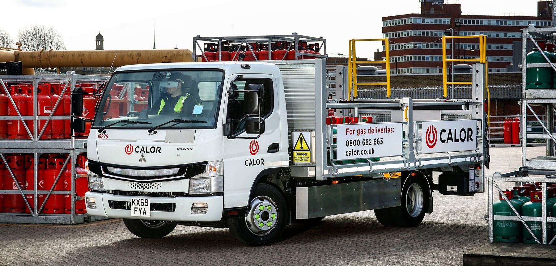 Gas supplier Calor opts for electric delivery trucks - Electric ...