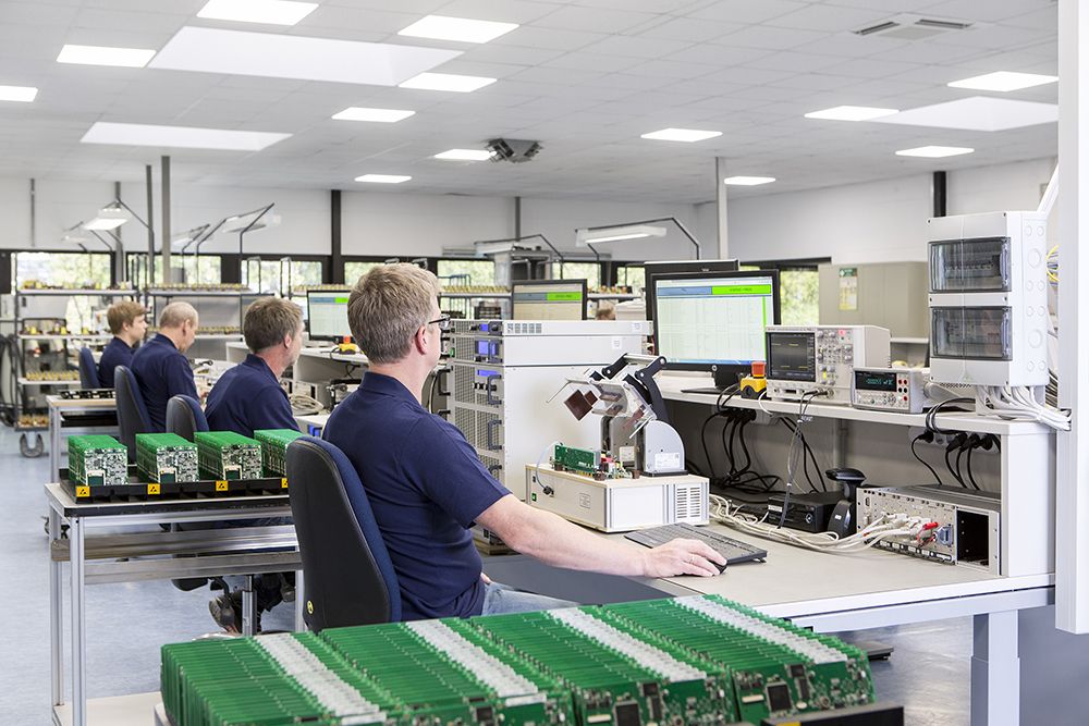 EA Elektro-Automatik - Electric & Hybrid Vehicle Technology International