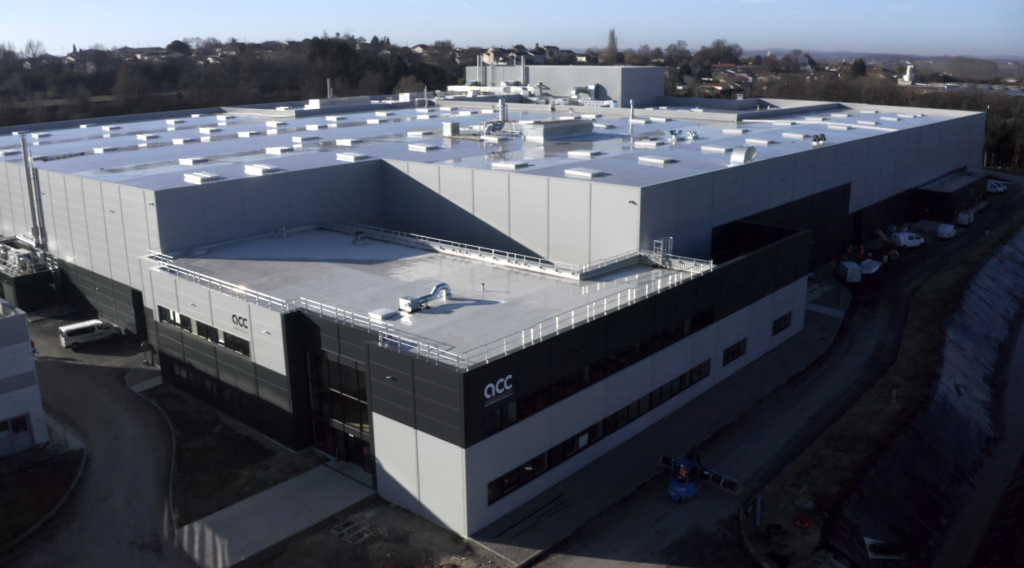 Next-gen electric car batteries to be built by latest robotic ...