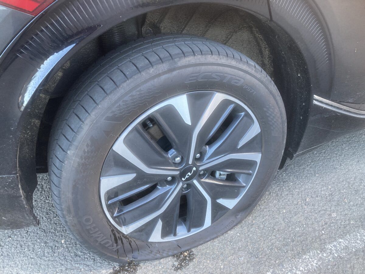 Flat tires not flat batteries are the most common EV breakdown callouts ...