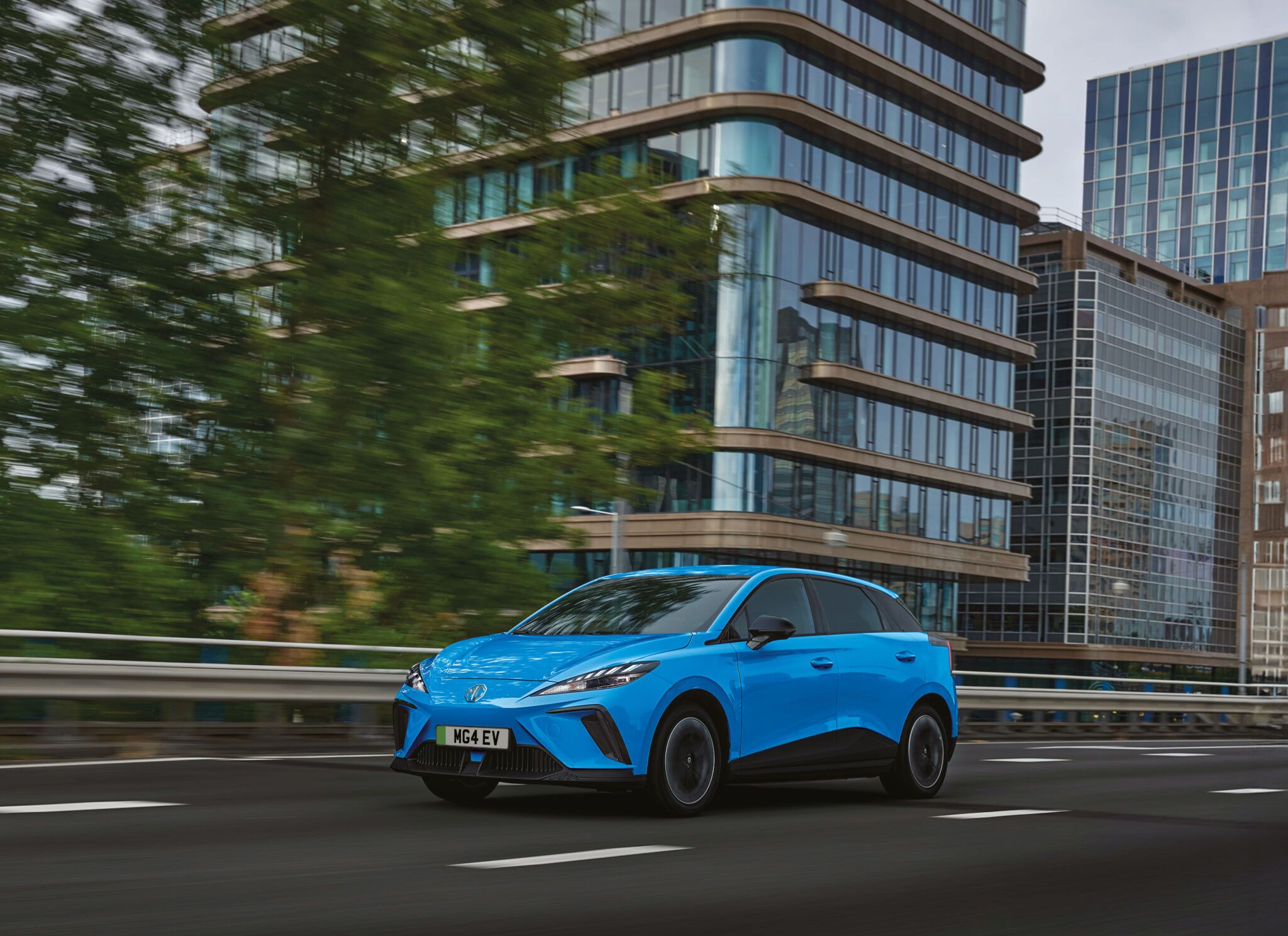Green NCAP awards all electric MG4 SE Long Range five-star rating ...