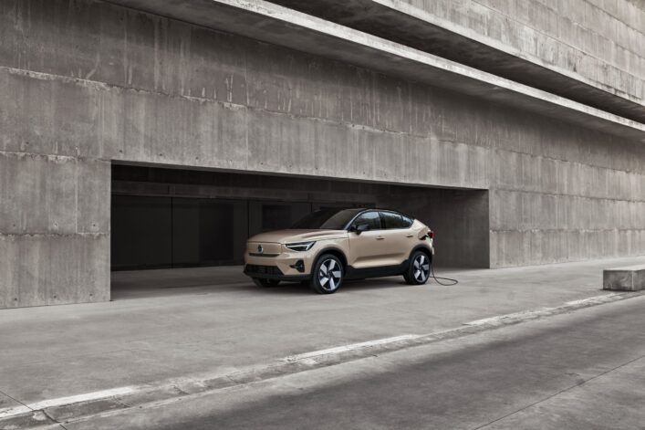 Volvo’s new long-range EC40 and EX40 EVs now available in UK - Electric ...