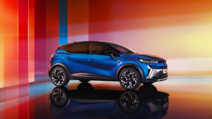 Renault reveal hybrid version of its urban SUV Captur - Electric ...