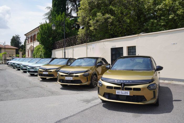 Lancia officially announces new Ypsilon EV and hybrid line up ...