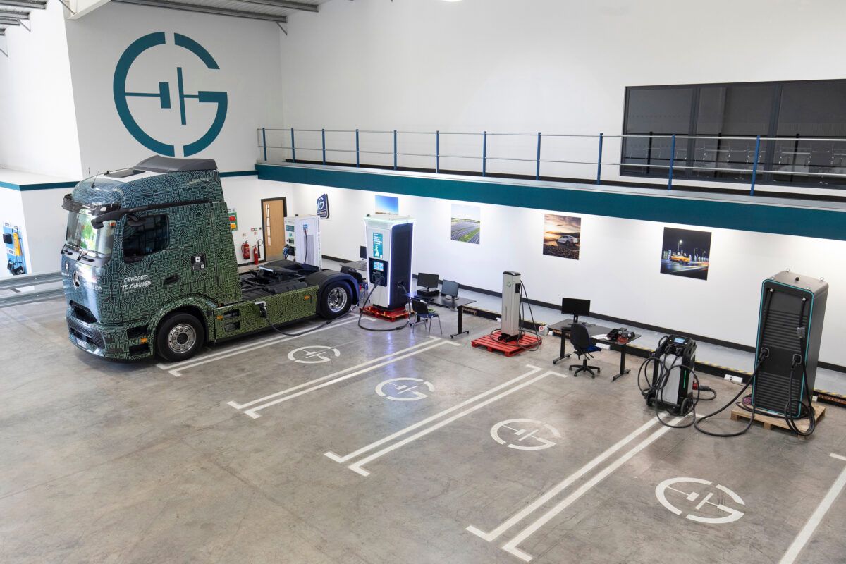 ‘World’s fastest electric car charger’ launched by ABB - Electric ...