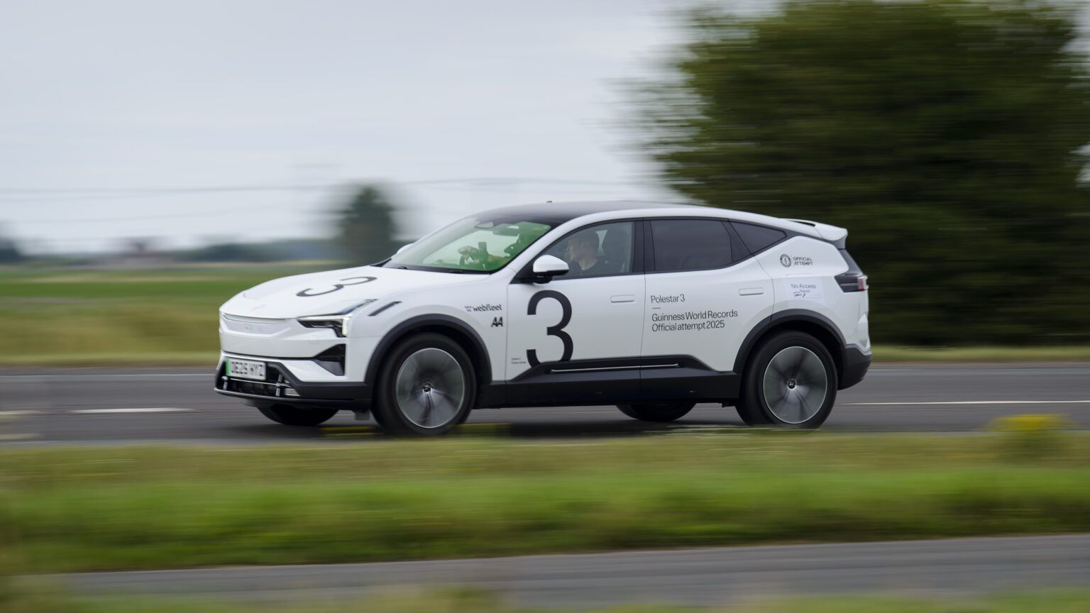 Polestar 3 electric SUV sets world record with 935 km single-charge ...