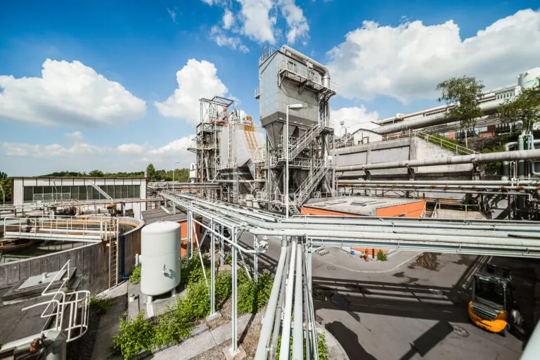 Clarios acquires Ecobat facilities as EV battery recycling market hits ...