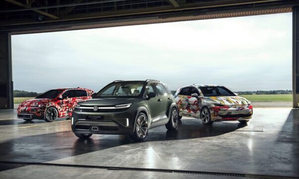 Ford reveals 1400hp electric drag race car - Electric & Hybrid Vehicle ...